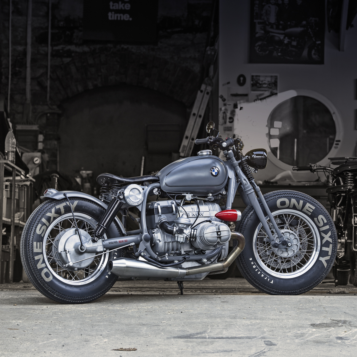 BMW R100 Bobber ''Agent Red''